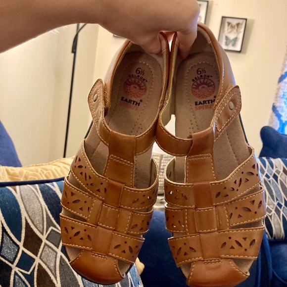 Earth | Shoes | Earth Spirit Tan Leather Cutout Sandals | Poshmark